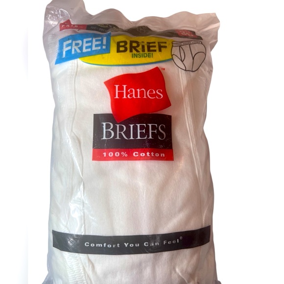 Vintage 2001 Hanes Men's White Briefs Pack of 7.New in Packaging.